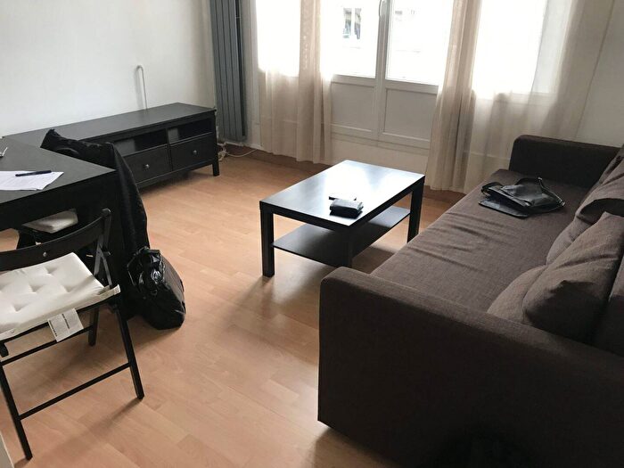 Appartement à louer - Barnufles, Le Kremlin-Bicêtre - 3 pièces - 2 chambres