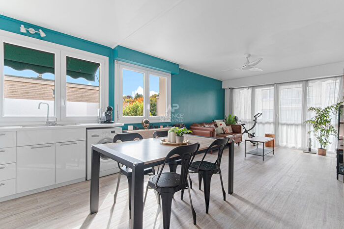 Appartement à vendre - Saint-Germain-en-Laye, Pontel, Schnapper, Sous-préfecture - 3 pièces - 2 chambres