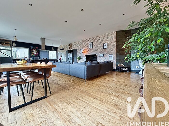 Maison à vendre - Bujaleuf - 6 pièces - 4 chambres