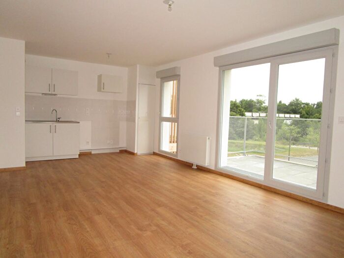 Saint-Jean-de-Braye, Est : Appartement 3 pièces à louer