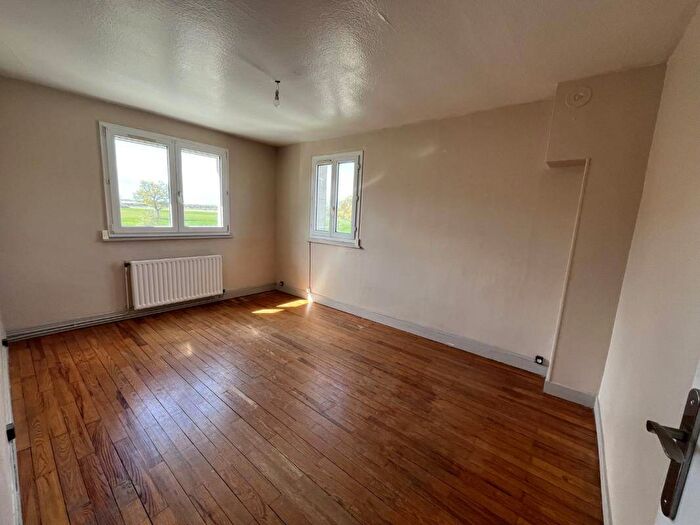Saint-André-de-Corcy : Appartement 3 pièces à louer