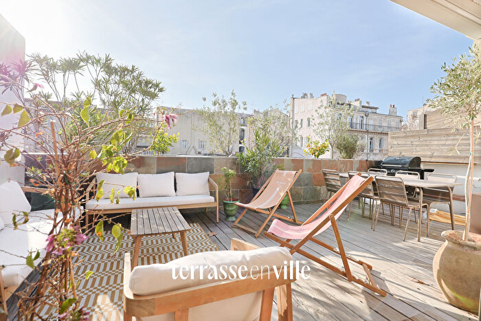 Marseille 6ème, Palais de Justice : Appartement 4 pièces à louer