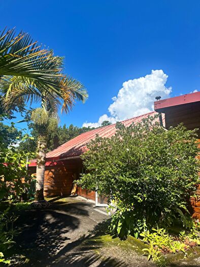 Maison à vendre - Sainte-Rose, Bois Blanc, Mourouvin - 9 pièces - 6 chambres