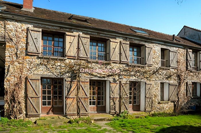 Maison à vendre - Bussy-Saint-Georges, Violennes, Village - 12 pièces - 8 chambres