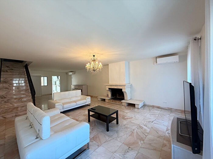 Maison 4 pièces à Villeneuve-sur-Lot, Sainte-Catherine, à vendre