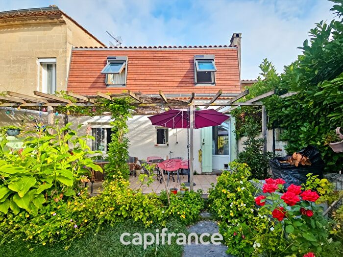 Maison à vendre - Saint-André-de-Cubzac - 7 pièces - 5 chambres