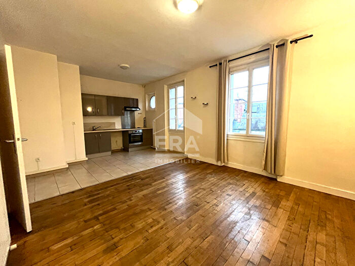 Appartement à louer - Blois, Centre-ville - 3 pièces - 2 chambres