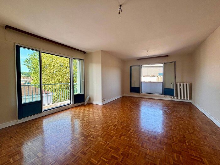 Appartement 5 pièces à louer à Centre, Chapelle des Buis, Besançon