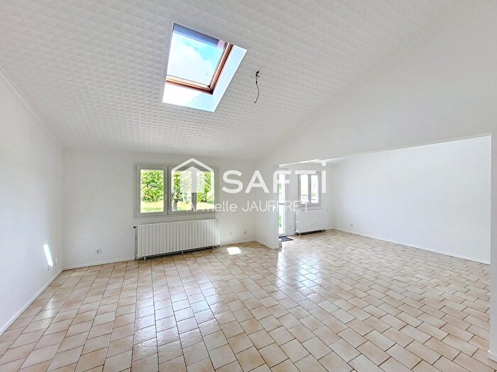 Maison 5 pièces à Moisselles, à vendre