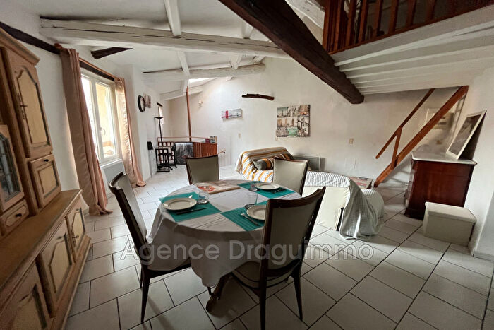 Appartement à louer - Draguignan, Centre-ville historique - 2 pièces - 1 chambre
