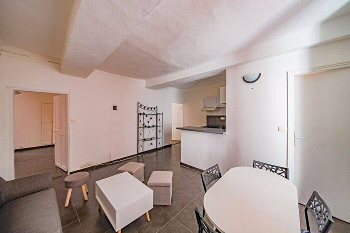 Centre Ville Ancien, Bastia : Appartement 3 pièces à louer
