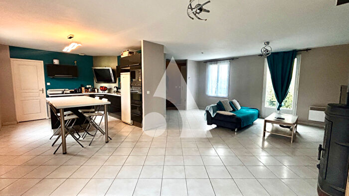 Maison à vendre - Pavant - 7 pièces - 5 chambres