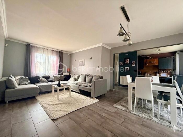 Maison à vendre - Pontault-Combault, Centre commercial - 7 pièces - 5 chambres