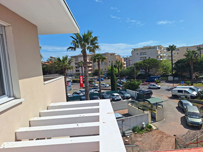 Appartement 2 pièces à vendre - Fréjus, Centre-ville