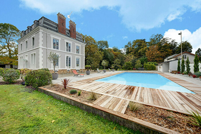 Maison à vendre - Étiolles - 12 pièces - 9 chambres