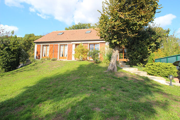 Maison à vendre - Varennes-Jarcy - 6 pièces - 4 chambres