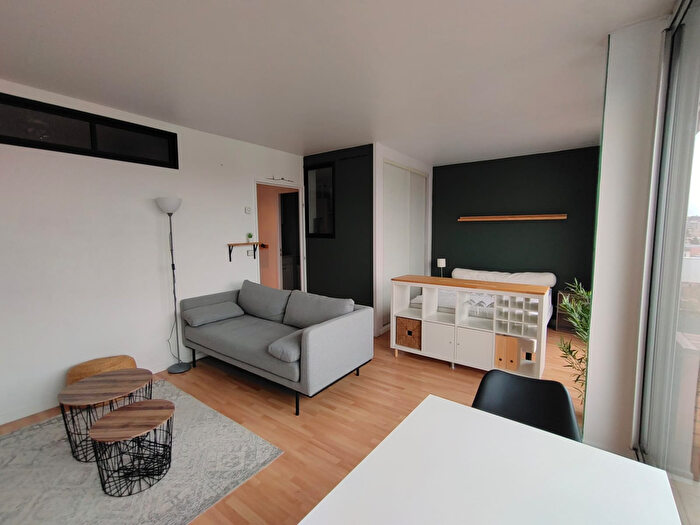 Appartement 1 pièce à Le Chesnay, Nouveau Chesnay, à louer