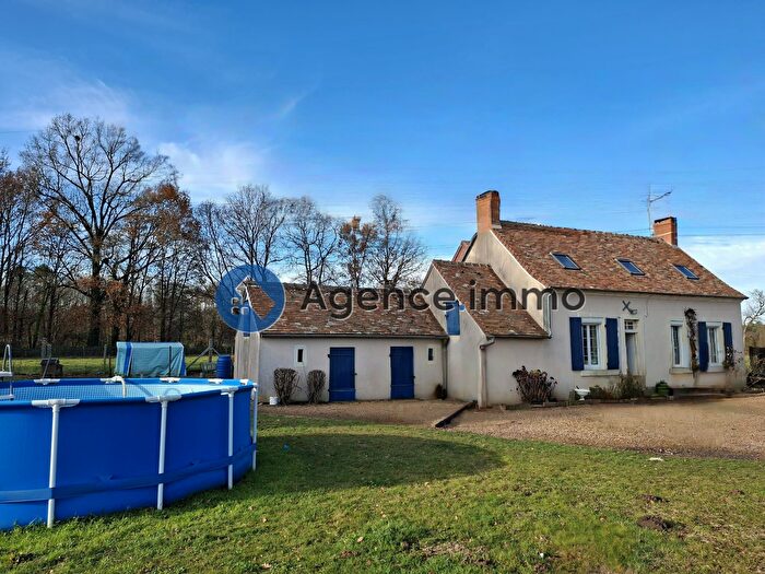 Maison 6 pièces à vendre à Saint-Ouen-en-Belin