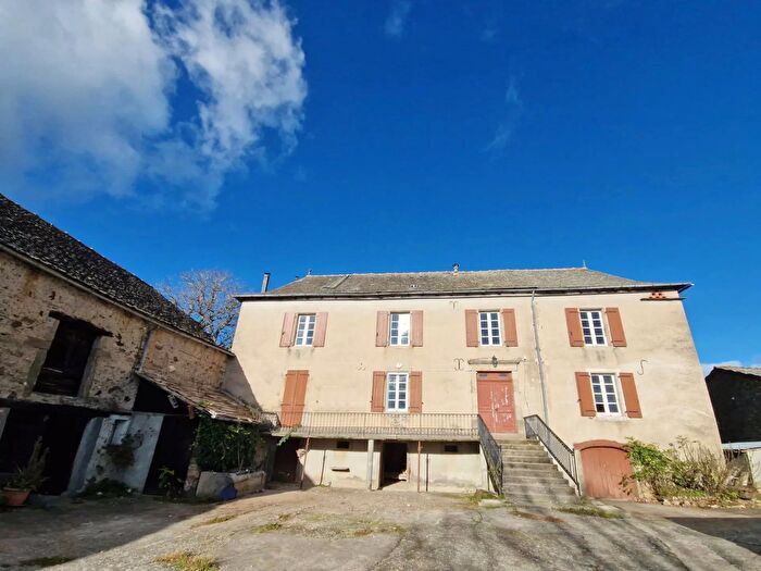 Maison à vendre - La Salvetat-Peyralès - 7 pièces
