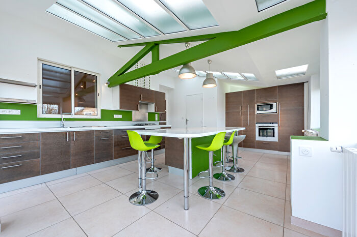 Appartement à vendre - Brive-la-Gaillarde, Pont de La Bouvie, Gaubre, Estavel, Tujac - 5 pièces - 4 chambres