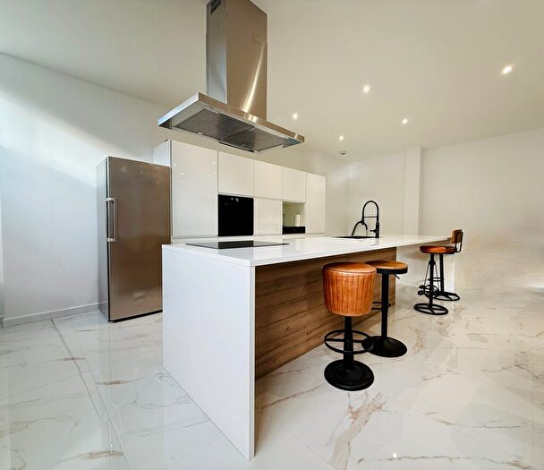 Appartement à vendre - Thionville, Centre-ville, Gare - 4 pièces - 3 chambres