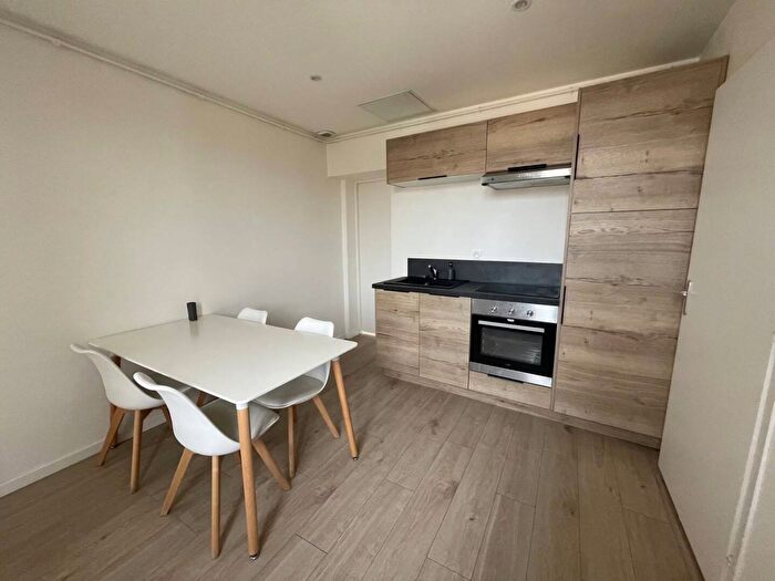 Appartement à louer - Centre Ville, Saint-Quentin - 3 pièces - 2 chambres