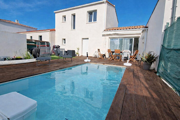 Maison à vendre - Codognan - 5 pièces - 4 chambres