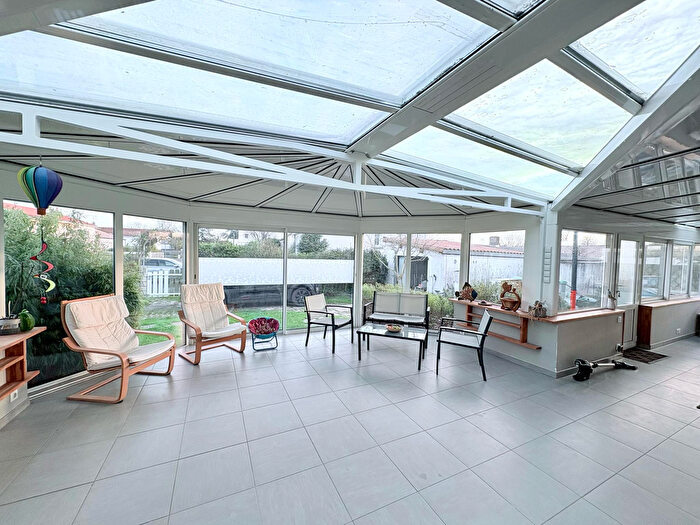 Maison à louer - Boufféré - 5 pièces - 4 chambres