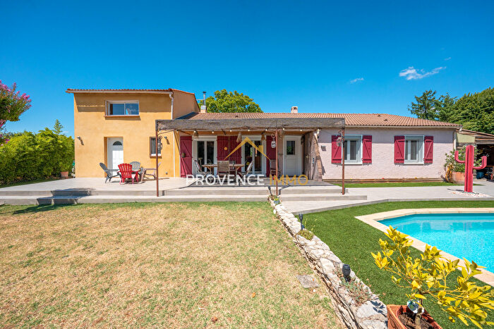 Maison à vendre - Peyrolles-en-Provence - 6 pièces - 3 chambres