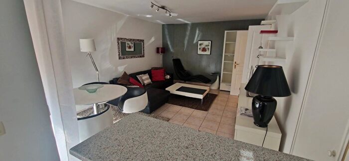 Appartement 2 pièces à louer - Nice, Le Port
