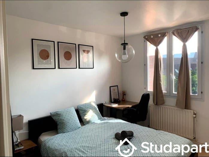 Bourg Delivrance, Lille - Appartement 1 pièce à louer