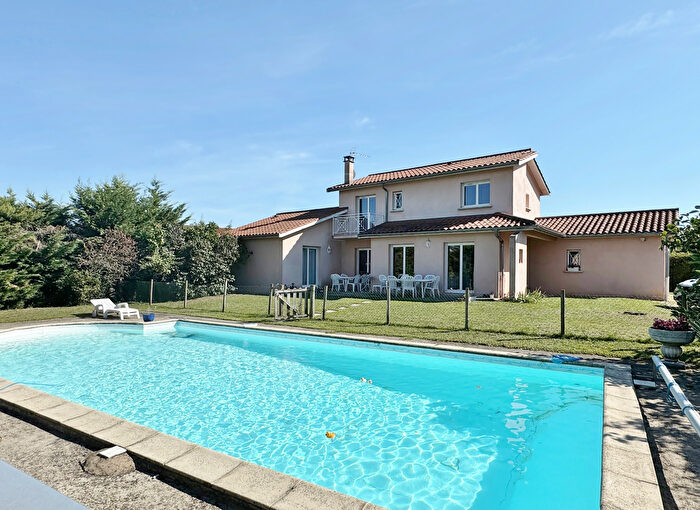 Maison 6 pièces à vendre à Brindas