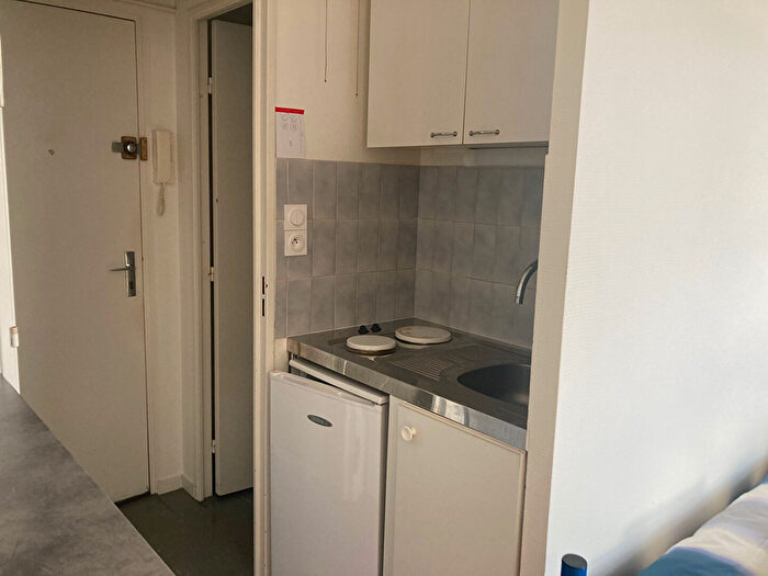 Appartement à louer - Quartiers Sud-Ouest, La Madeleine - 1 pièce