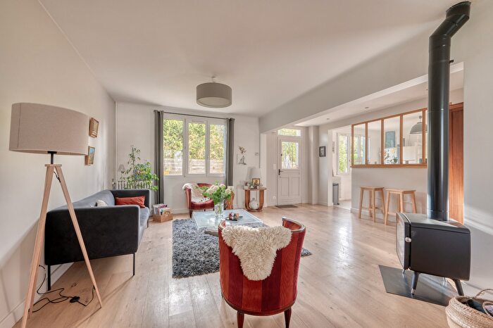 Rueil-Malmaison, Mazurieres : Maison 9 pièces à vendre