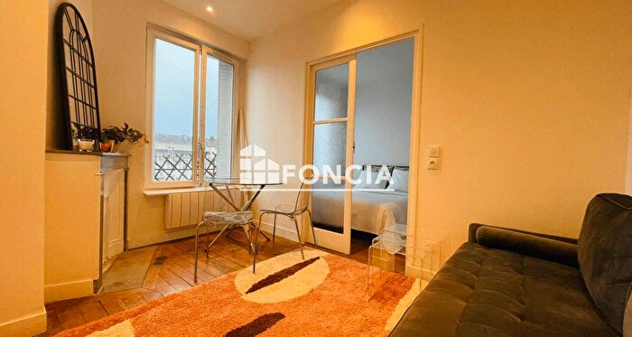 Centre Ville-Commerce, Enghien-les-Bains : Appartement 2 pièces à louer