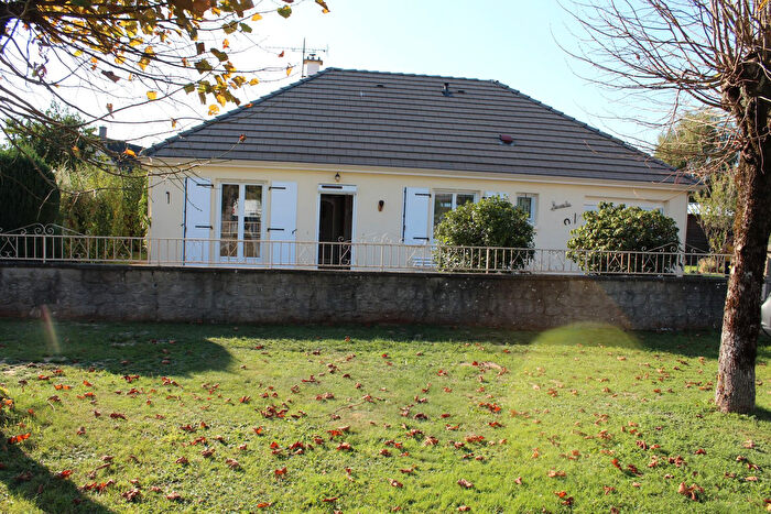 Anglards-de-Salers - Maison 5 pièces à vendre