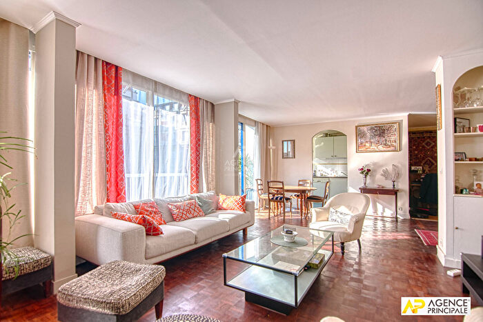 Paris 16ème, Porte de Saint-Cloud, Auteuil-Sud : Appartement 5 pièces à vendre