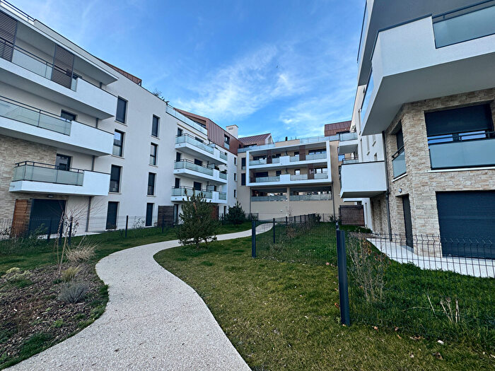 Appartement à vendre - Saint-Jean-de-la-Ruelle, Trois Fontaines, Petite Espère, Clémenceau - 3 pièces - 2 chambres