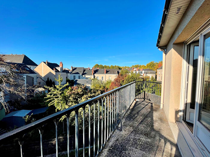 Tours, Velpeau : Appartement 3 pièces à louer