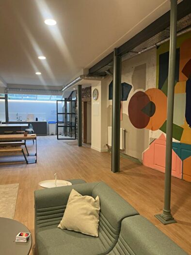 Maison à louer - Quartiers Centre, Saint-Anne - 11 pièces - 2 chambres