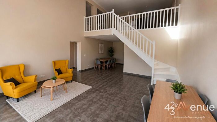 Maison 5 pièces à vendre - Saint-Genest-Lerpt