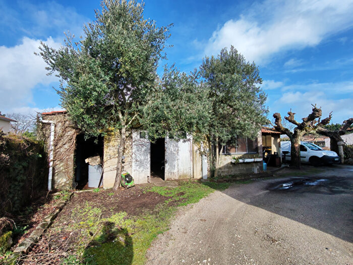 Maison à vendre - Saint-Gervais - 2 pièces - 1 chambre