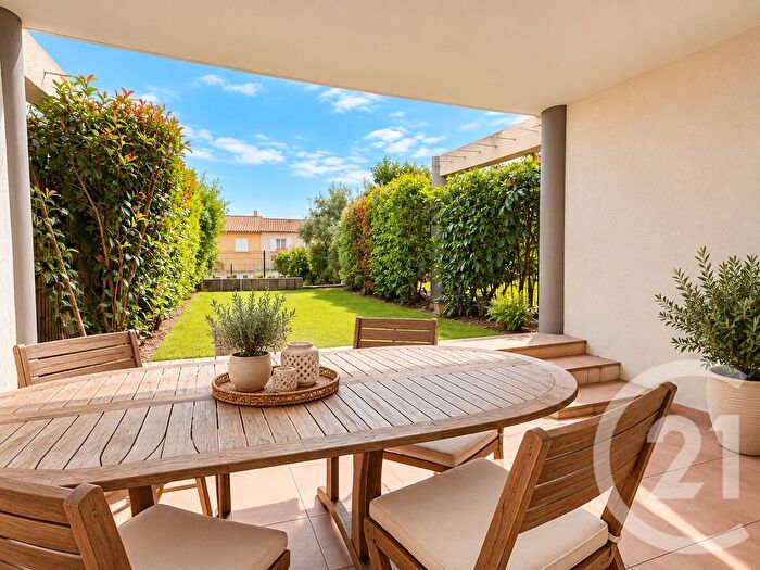 Appartement 2 pièces à Bormes-les-Mimosas, Centre-ville, Le Pin, à vendre