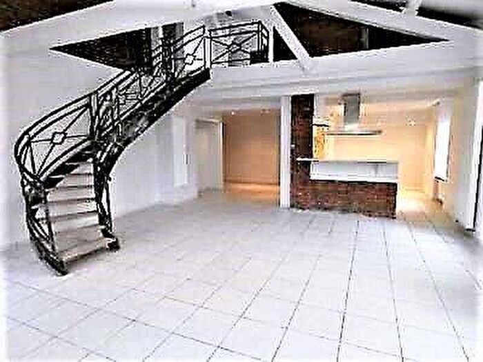 Appartement à louer - Carnot-Le Marais, Saint-Étienne - 5 pièces - 3 chambres