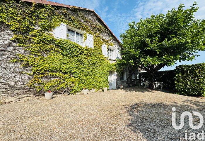 Maison à vendre - Berneuil - 9 pièces