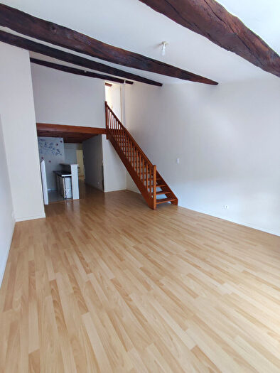 Appartement à louer - Tournus - 3 pièces - 2 chambres