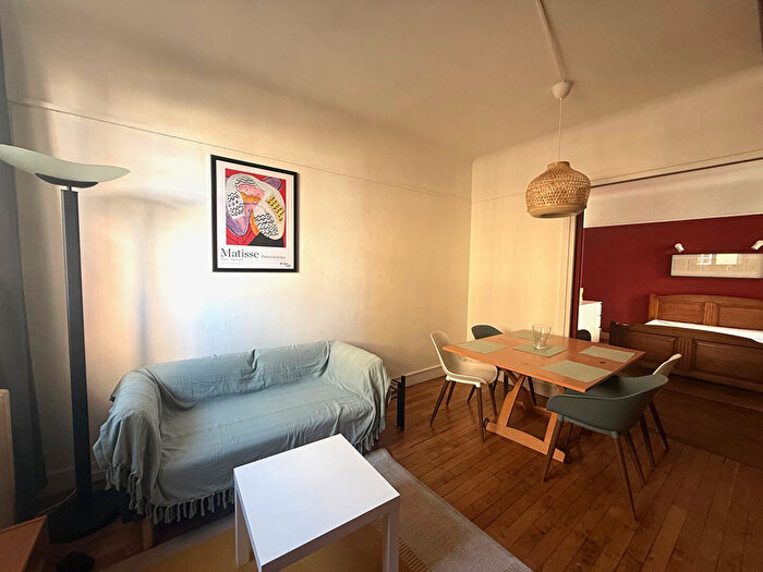 Appartement à louer - Colombes, Les Vallées - 2 pièces - 1 chambre