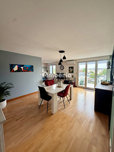 Saint-Jean-le-Blanc : Appartement 5 pièces à vendre
