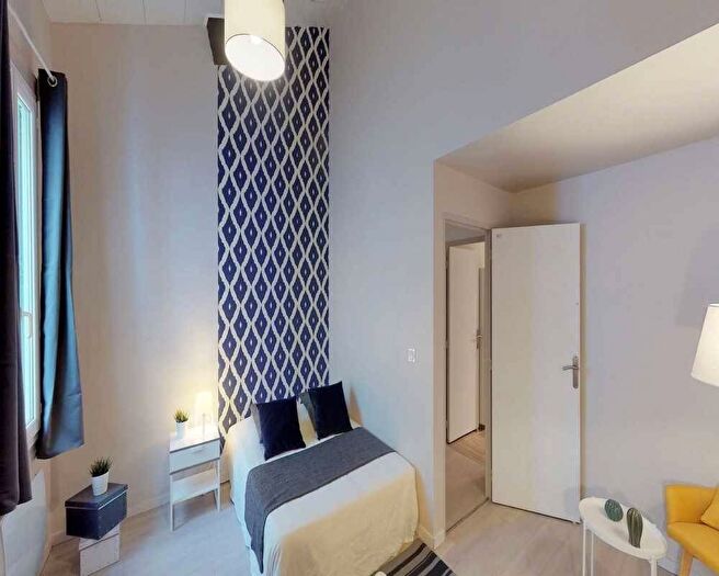 Appartement à louer - Gambetta, Montpellier - 6 pièces - 7 chambres