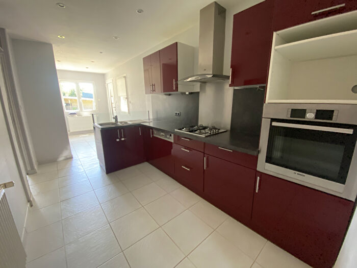 Maison à vendre - Poix-de-Picardie - 5 pièces - 1 chambre